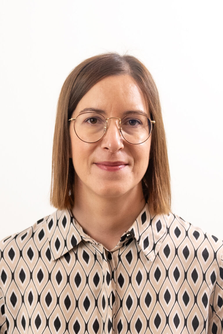 Dr. Anja Vidovic | PHYSCON